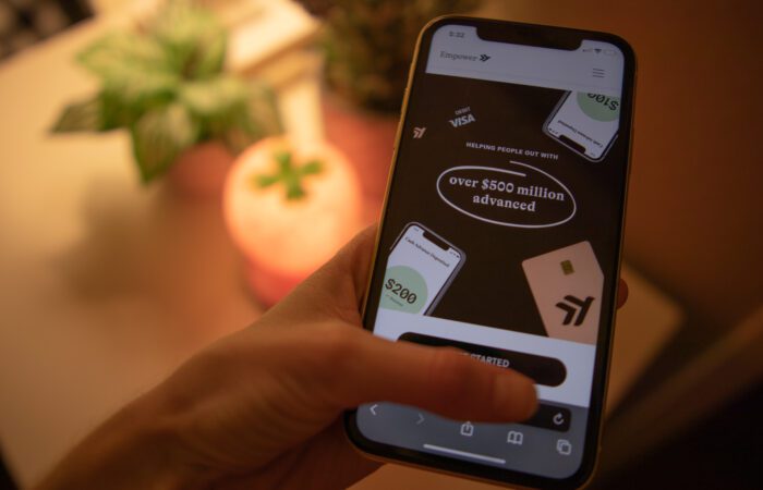 Credit Genie App Review - Clunky Cash Advances with High Fees